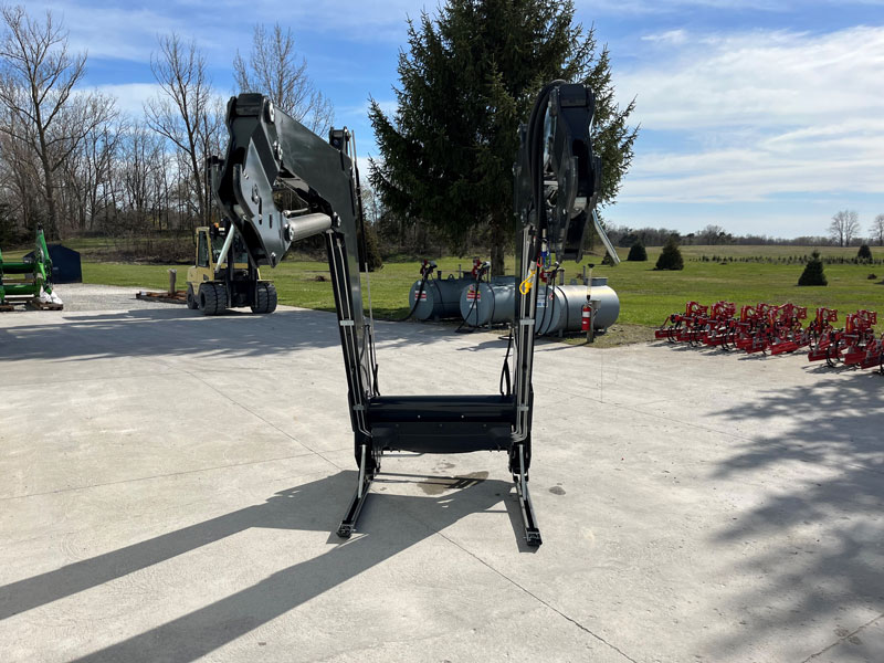 NEW – STOLL FZ 48-33.1 Profiline Loader and Loader Subframe for NH T7HD ...