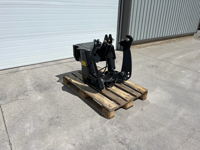 2021 Zuidberg 50kn Front 3pt Hitch for CIH Puma LWB | Frontlink Inc